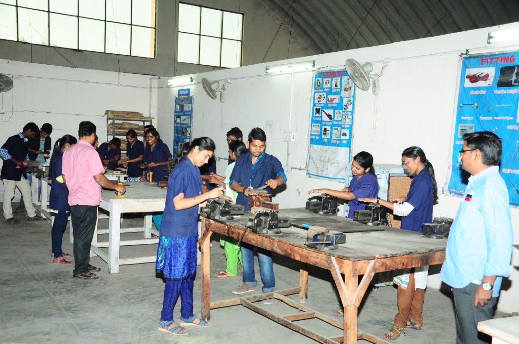 JNTUH University College of Engineering Manthani